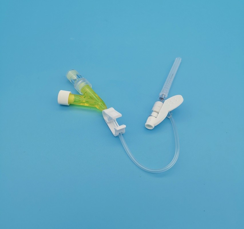 Disposable 24G Y Type Yellow Iv Catheter For Pediatric Neonatal Infusion